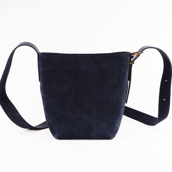 Madewell | Bags | New Madewell The Essential Mini Bucket Tote In Navy ...